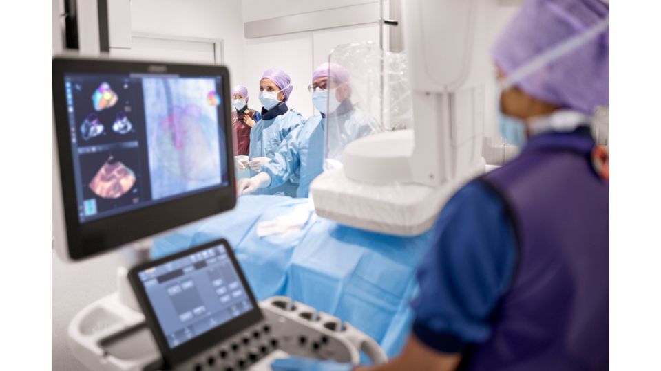 Philips Vue PACS for 3 screen view - Media library | Philips