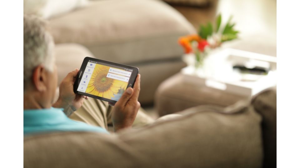 Philips Trilogy ventilator with COPD patient at home - Media library ...