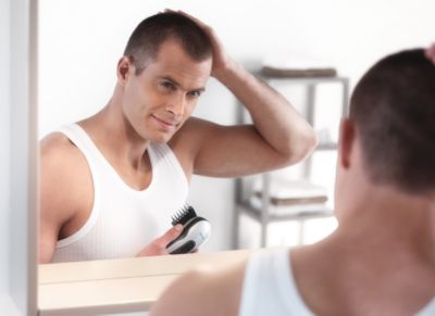 How to give yourself a buzz cut | Philips