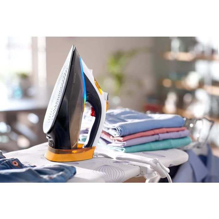 PerfectCare Azur Steam iron GC4912 80 Philips