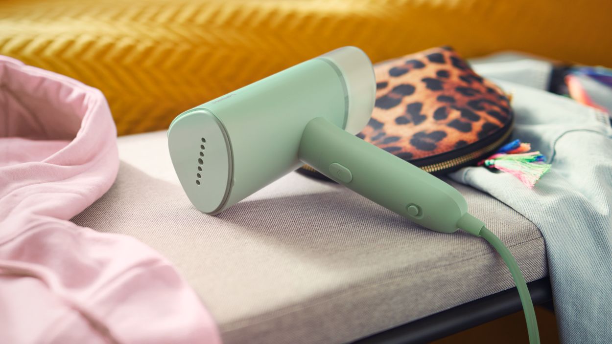 Philips pink handheld steamer store